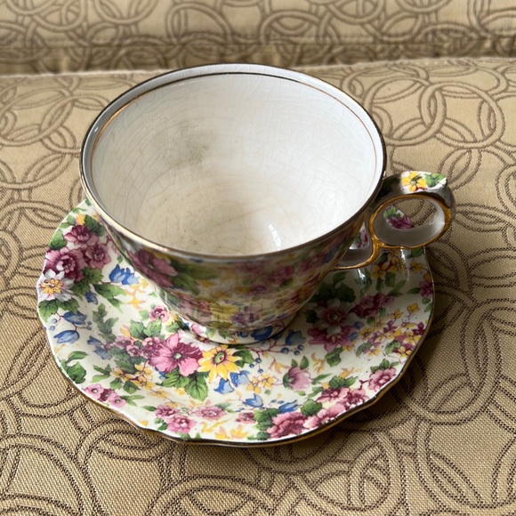 Royal Winton | Dining | Vintage Floral Teacup And Saucer Set By Royal ...